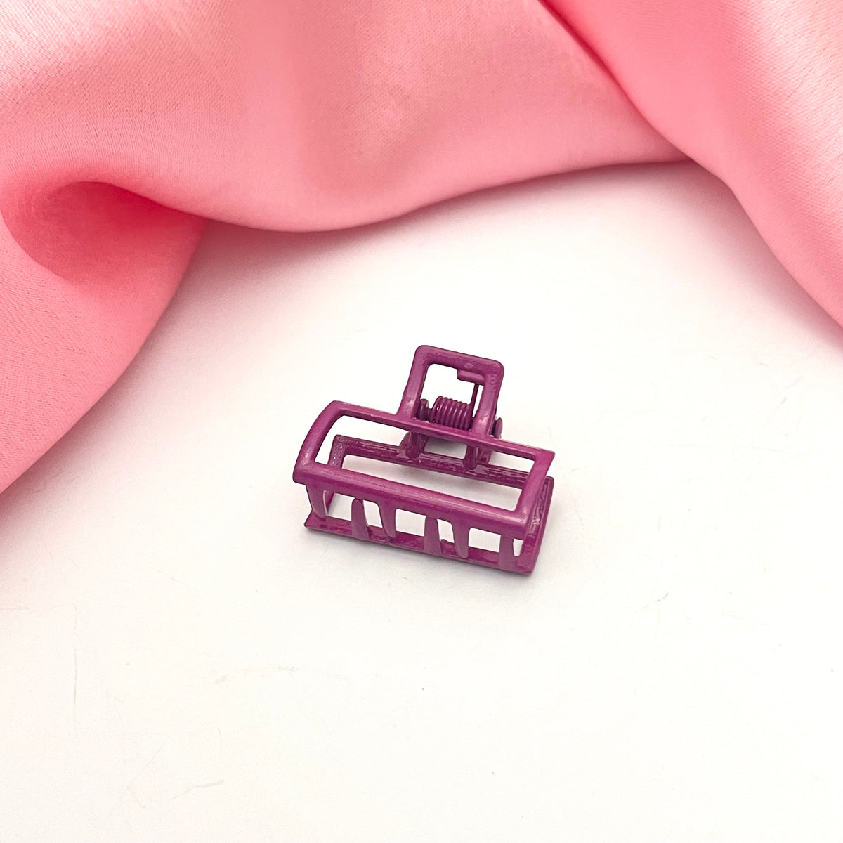 Oralia Purple Colour Rectangle Shaped Metal Mini Hair Clutcher– Oralia ...