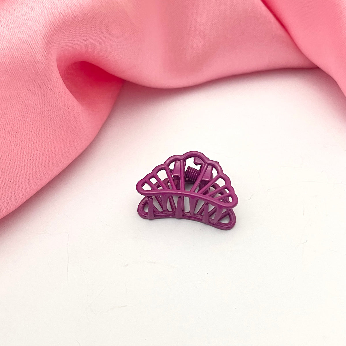 Oralia Purple Colour Metal Mini Hair Clutcher– Oralia India